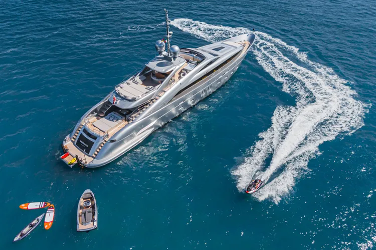 SILVER WIND yacht for charter (ISA Yachts, 43.63m, 2014)